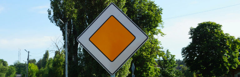 Panneaux de priorité - ActiROUTE